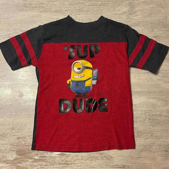 Shirts & Tops | Euc Despicable Me Sup Dude Minions Tee | Poshmark